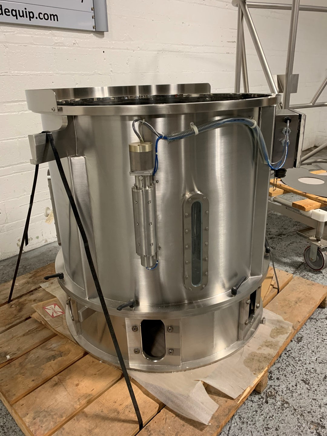 Vector 46" Wurster Insert – PharmParts