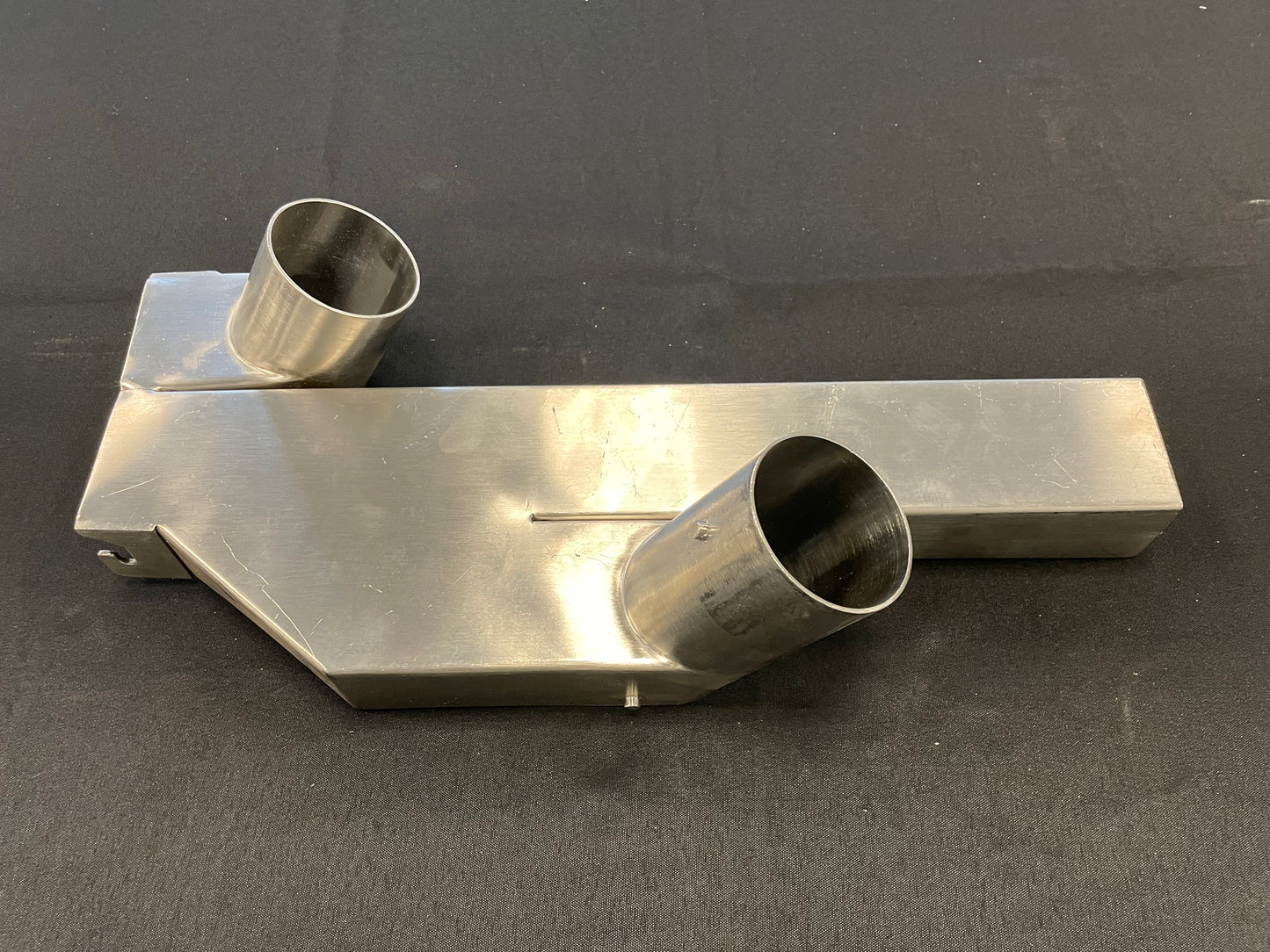 Discharge Chute with Suction Ports – PharmParts