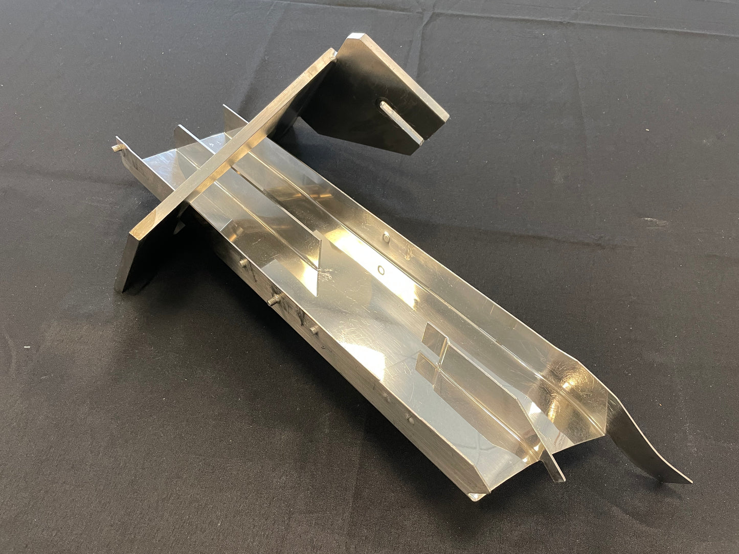 Discharge Chute with Bracket – PharmParts